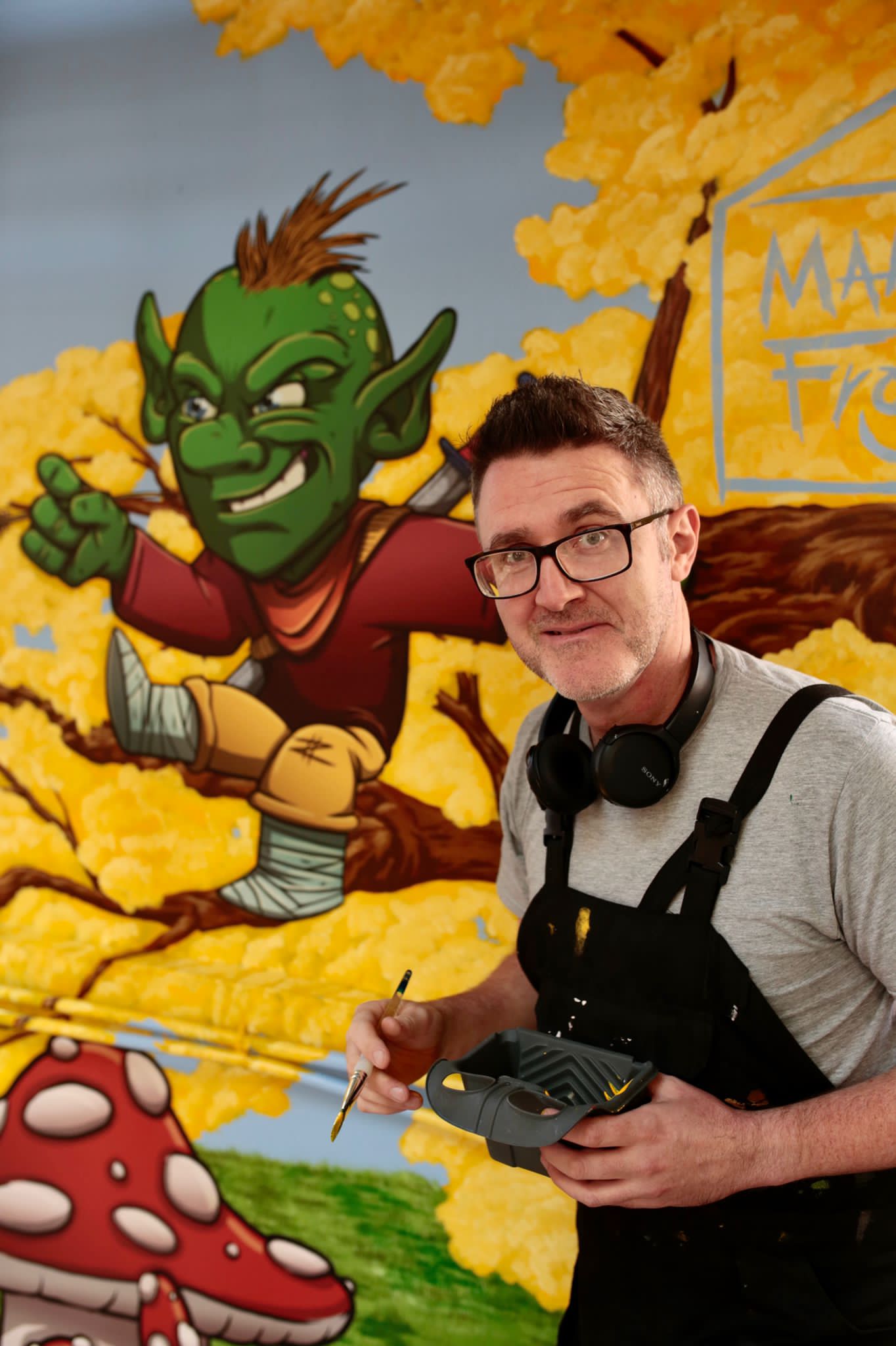 Look up! We meet the man behind Pontypridd Indoor Market's mural ...